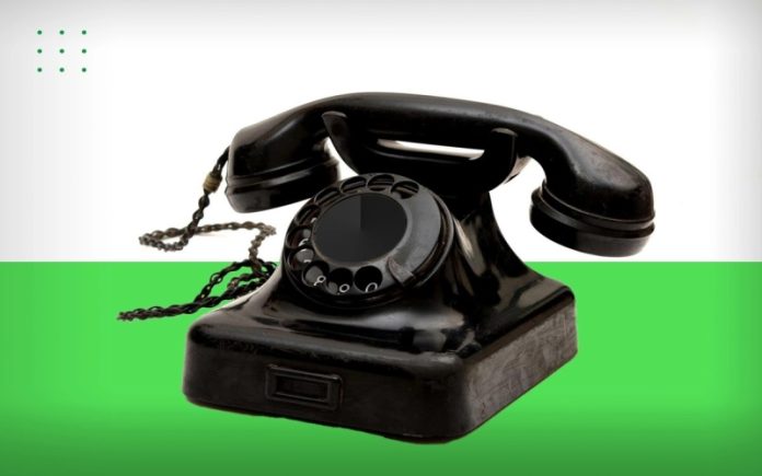 VoIP vs. Traditional Phone Systems: Which Is Right for You? | Freshers web
